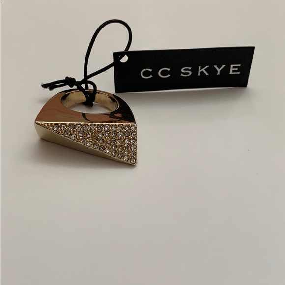 CC Skye | Jewelry | Cc Skye Diamant Gold Block Ring Sz 665 | Poshmark